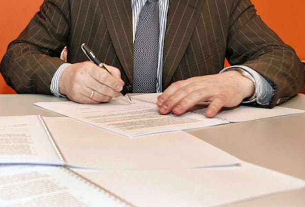 "Helft aanbestedingen kan onderhands"