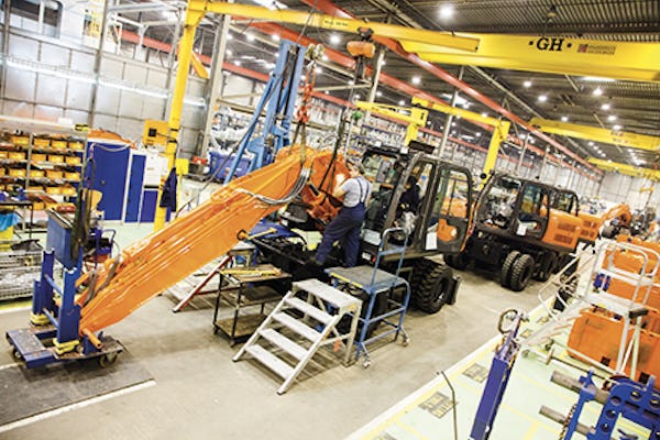 Hitachi wil levertijden verkorten door fabrieken Oosterhout en ...