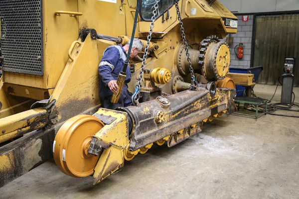Oliegesmeerd rijwerk reviseren met Verhoeven