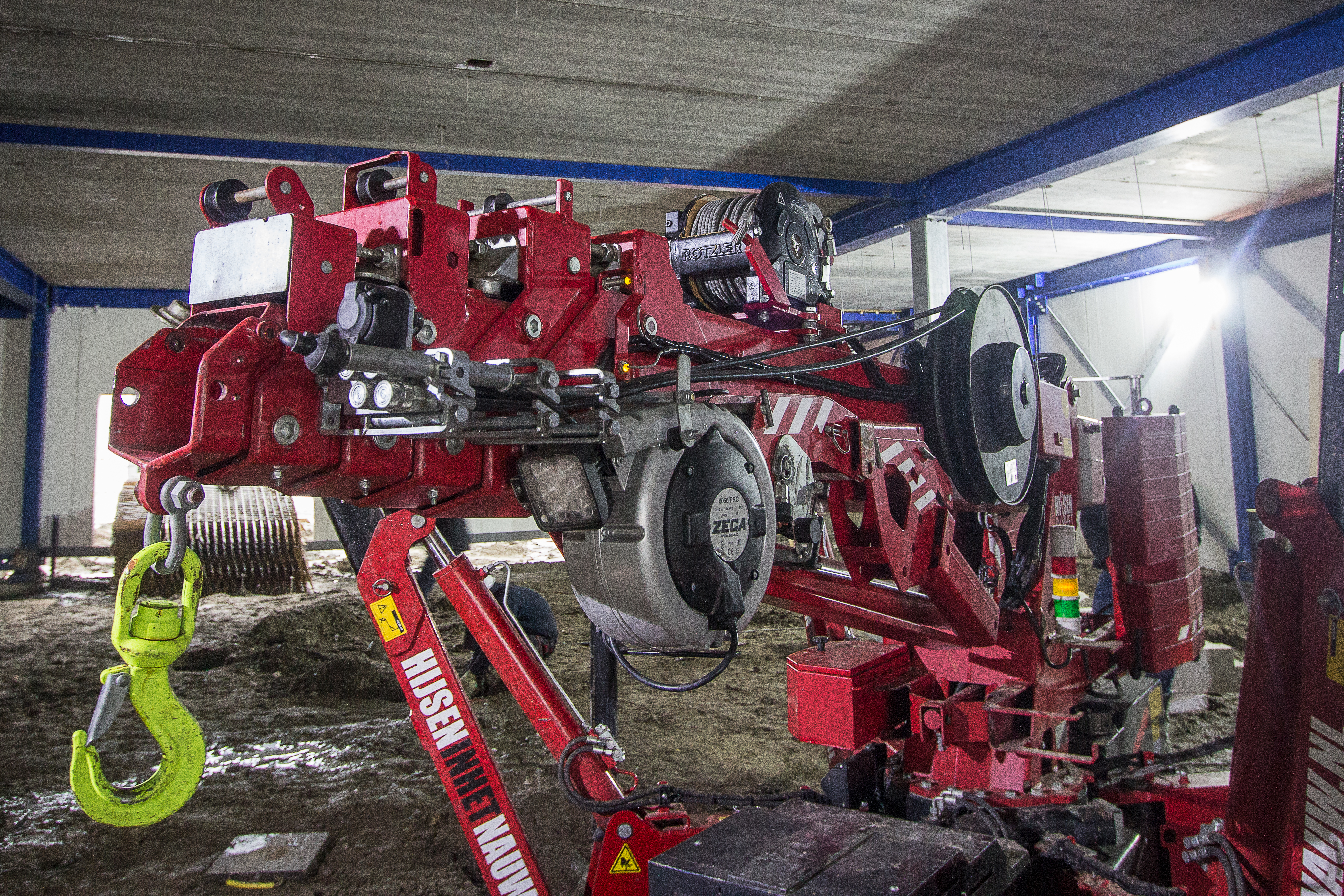 Krachtig hijsen in krappe ruimte