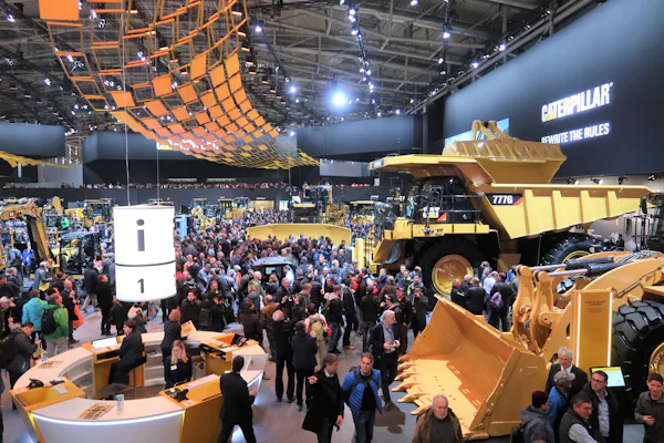 Cat laat Bauma 2022 over aan importeur Zeppelin